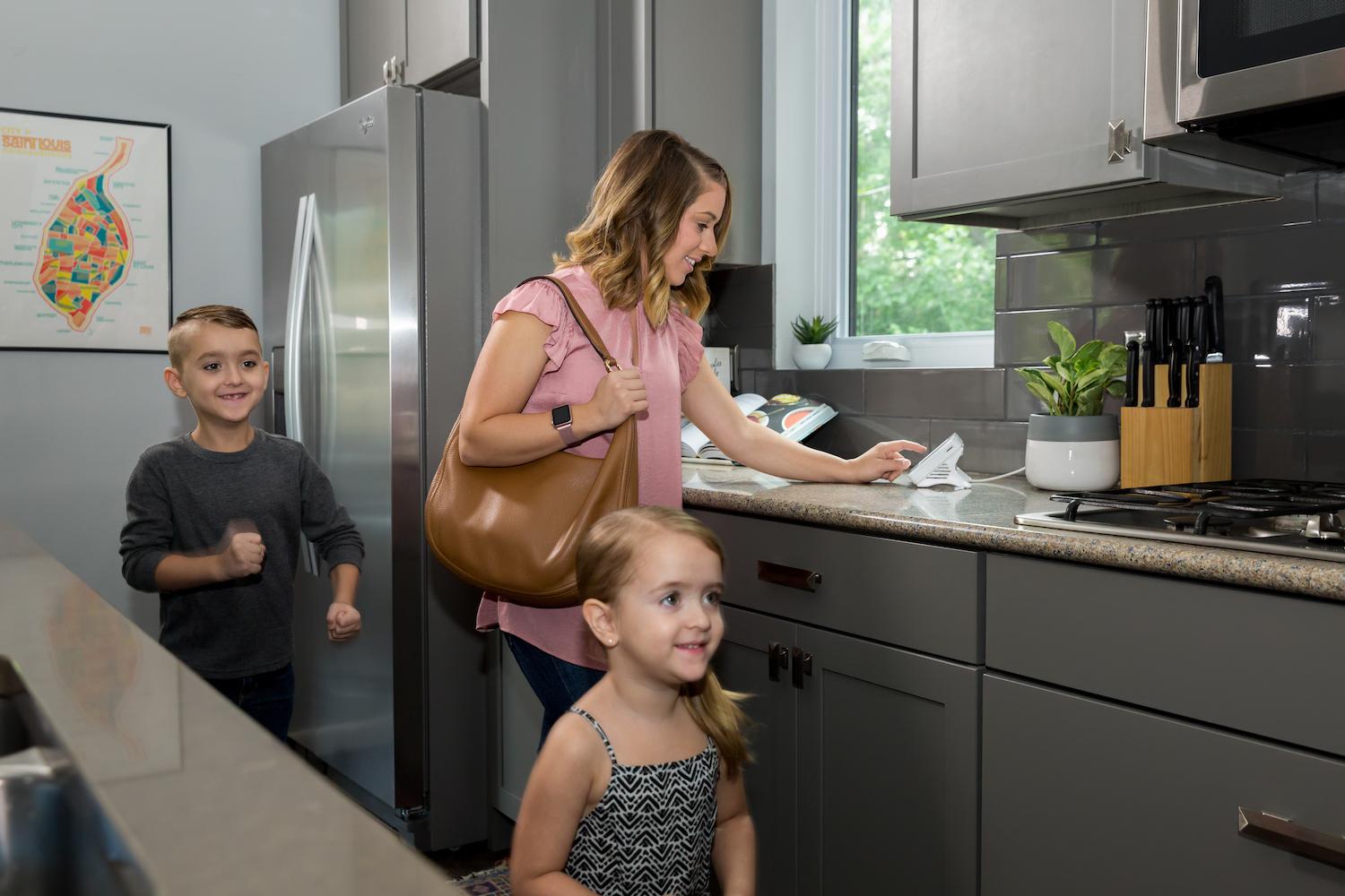 Residential Security Services in Columbus and Beyond | Acom